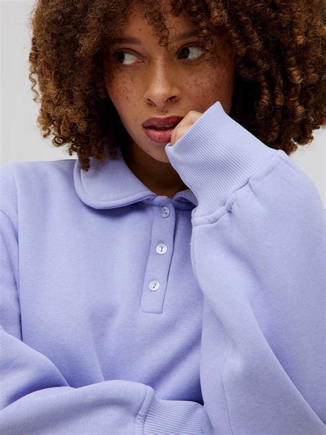 Jennifer Model Management