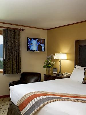 Columbia River Gorge Hotel Skamania Lodge™