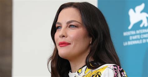 Liv Tylers New Bangs Are A Hair Transformation You Definitely Didnt