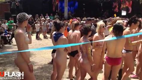 Naked Run On Concert TNAFlix Porn Videos