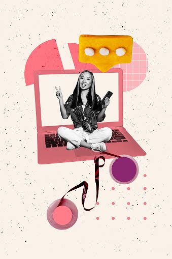 진 아트 포스터 트렌드 콜라주 이미지 행복 소녀 앉아 노트북 키패드 보류 전화 텍스트 상자 알림 복고풍 테이프 통신 20 24세에 대한 스톡 사진 및 기타 이미지 Istock