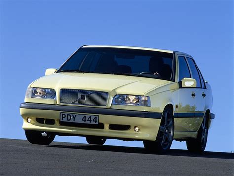 Volvo Celebrates 30 Years Of The Iconic 850 T 5r