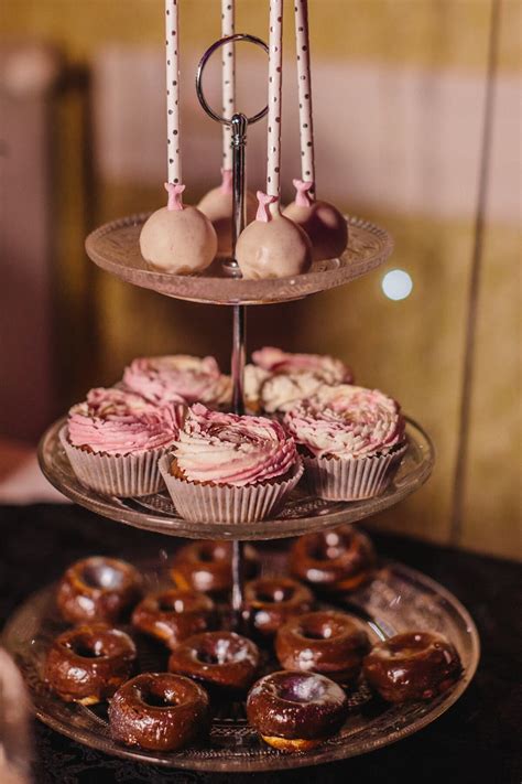 무료 사진 사탕 과자 컵 케 익 케이크 가게 맛 있는 상품 과자 초콜릿 음식 식사 저녁 식사