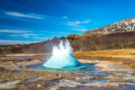 Strokkur Geyser Eruption Golden Circle Iceland 2000pc Puzzle Default Geysers Iceland