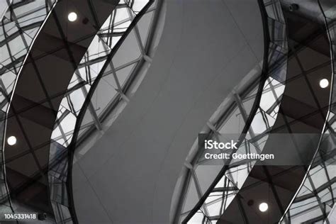 건축 조각 구조 유리 천장 스포트 라이트와 닮은 컴퓨터 그래픽 이미지 현대 건축 산업 또는 기술의 주제에 추상적인 이미지 0명에 대한 스톡 사진 및 기타 이미지 Istock
