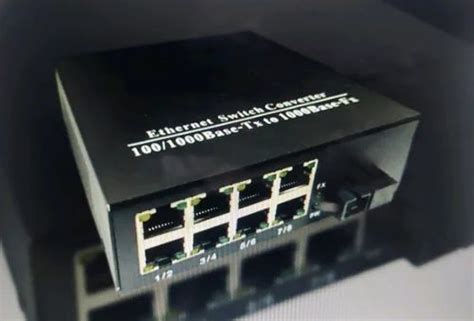 Tricom Rj To Gigabit Fiber Media Converter Mbps Smsf For Networking At Rs In New