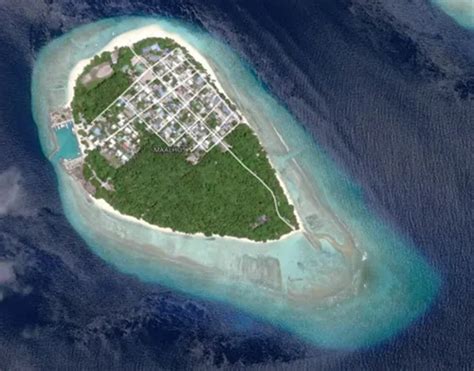 Backpack And Snorkel Travel Guide For Maalhos Maldives Maldives