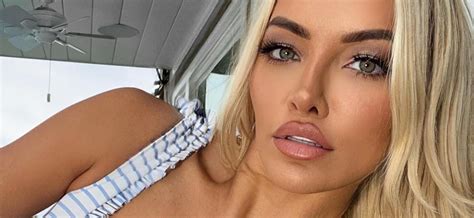 Lindsey Pelas In G String Underwear Offers A Mirror View