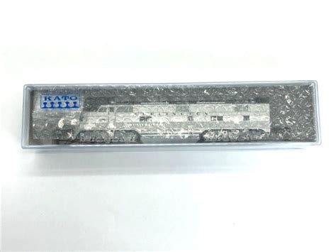 Kato N Scale Emd E5a Cbandq Diesel Locomotive Silver Pilot Rd 9911a