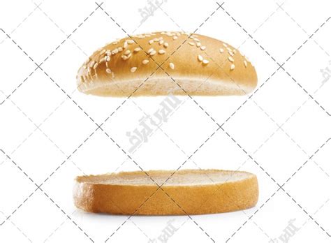 نان برگر جدا شده بدون محتویات در پس زمینه سفید