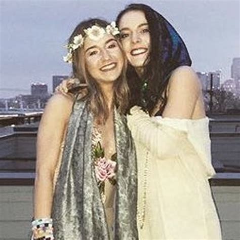 Emma And Olivia Stoof Youtube