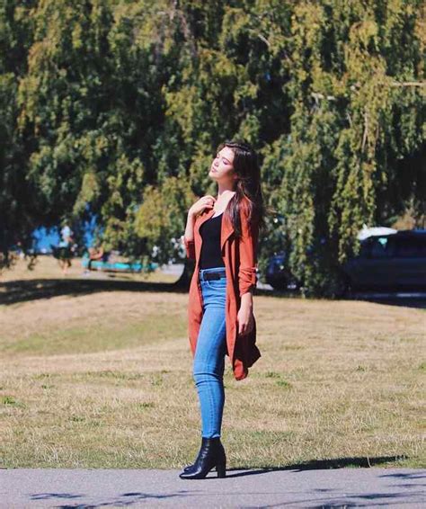 Alisha Newton Muscle Hot Sex Picture