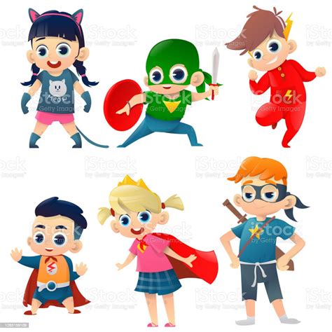 의상 슈퍼 히어로 복고풍 세트 고립 된 어린이 흰색 배경에 고립 된 다른 슈퍼 히어로 의상을 입은 만화 소년과 소녀 벡터 일러스트레이션 Carnival에 대한 스톡 벡터