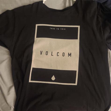 Clean Vintage Volcom Tee Size Large Volcom Vintage Depop