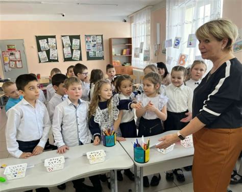 В МБОУ СОШ № 8 г Томмот в 1б классе прошел праздник «Прощание с Азбукой Классный руководитель