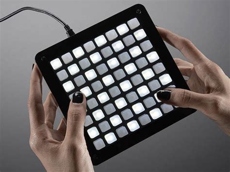 adafruit 8x8 neotrellis feather m4 kit pack id 1929 adafruit