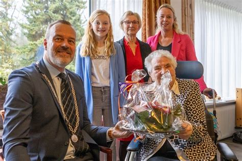 Mevrouw Grietje Van Der Veen Hoving 100 Jaar Westerwolde Actueel