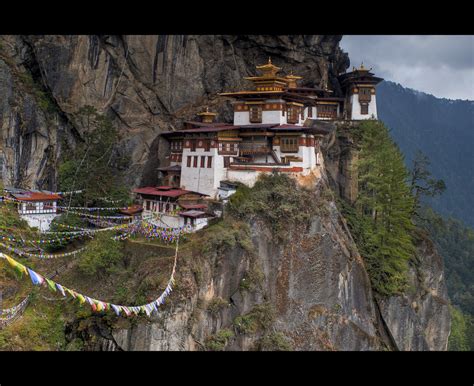 Tigers Nest Trek Paro Taktsang Bhutan Trekking Distance Duration