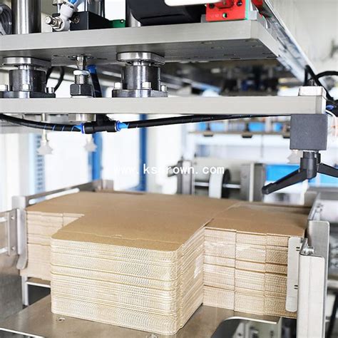 Fully Automatic Paper Box Folding Machine Wl Bf01 Buy Product On Suzhou Crown Electronic