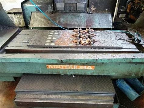 VMC Vertical Machining Center CNC Milling Machine Model Name Number MC V At Unit