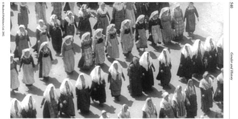 ‘massaie Rurali Great Parade Of Female Forces Rome 28