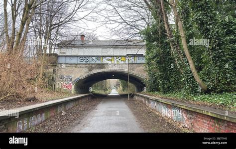A Scenic Cycle Path In Edinburgh Once A Railway Line Now A Tranquil