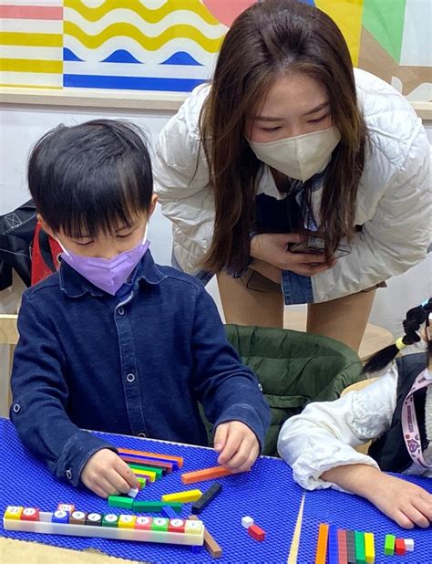 思達創旭粉絲團 🌈314國際數學日🌈 思達創旭•思達數學 引導寶貝愛上玩數學~ 🎀什麼！！孩子的數學焦慮，竟來自父母？ 尤其當你聽到〝數學〞，是否會感到心跳加快、手心冒汗，甚至下意識地想要