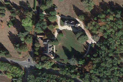 Chateau Du Gué Robert à Tigy Propriété Privée