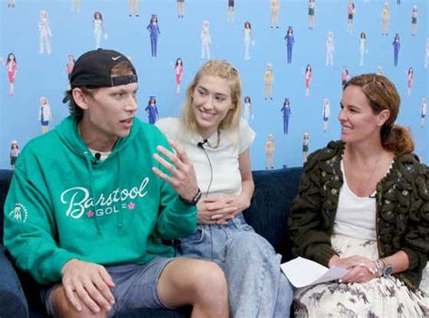 Caroline Baniewicz Blogs And Videos Barstool Sports