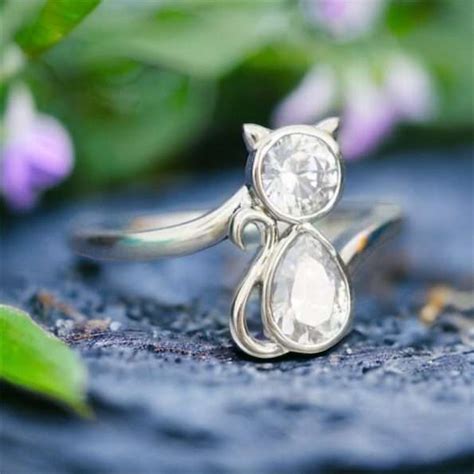 The “lulu” Ring • 14 5mm Cat Gemstone Cremation Ring For Ashes