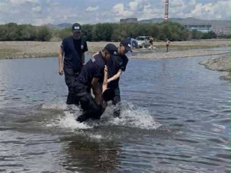 СЭРЭМЖЛҮҮЛЭГ ХУД ийн цагдаагийн Ii хэлтэст дадлага хийж байсан гурван сонсогч голд живж байсан