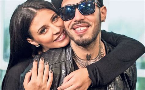 Imagini Fierbinți Din Dormitorul Antoniei și Al Lui Alex Velea De Ziua Lui A Primit Cel Mai