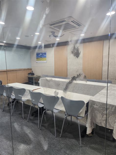 나무자전거 시트지 그래픽스티커 레터링전문