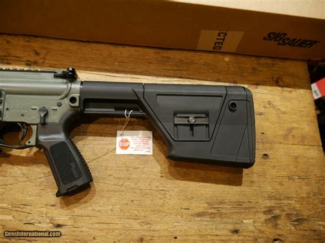 Sig Sauer M400 Tread Predator 556 Nato