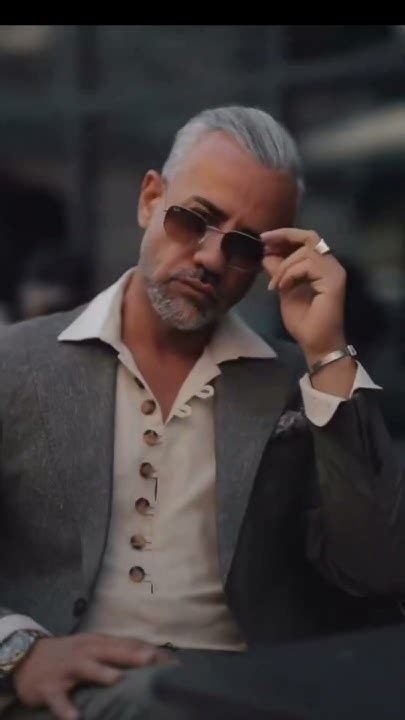 این داستان راجب خیاطی نیست تا آخر ببین متن از کتاب”زن‌هایی که با گرگ