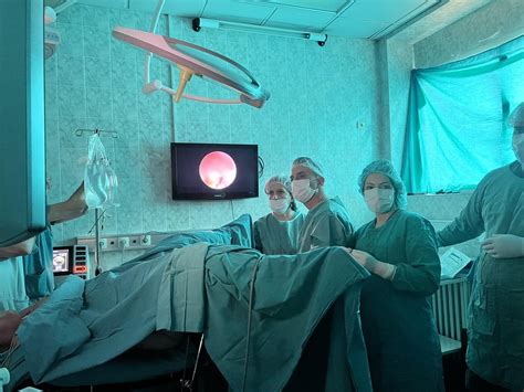 Kbc Berane Od Danas Posjeduje Novi Aparta Za Lasersko Razbijanje Kamena U Bubregu Cdm