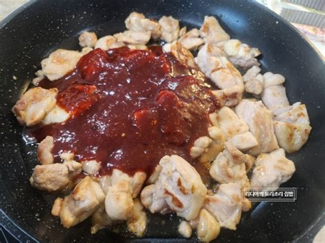 양념소스에 살짝 조린 구운 닭고기 가정에서 지코바 치킨 만드는 방법