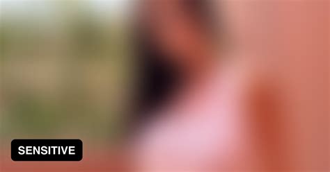 Pretty And Busty 9gag