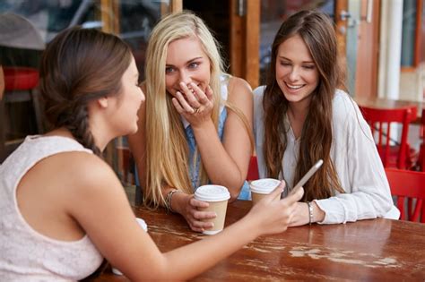 Telling Your Friends About Your Sex Life Leads To Higher Self Esteem Science Says