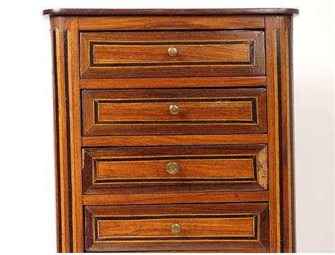 Small Masterpiece In Satin Wood Marquetry Late Eighteenth Century