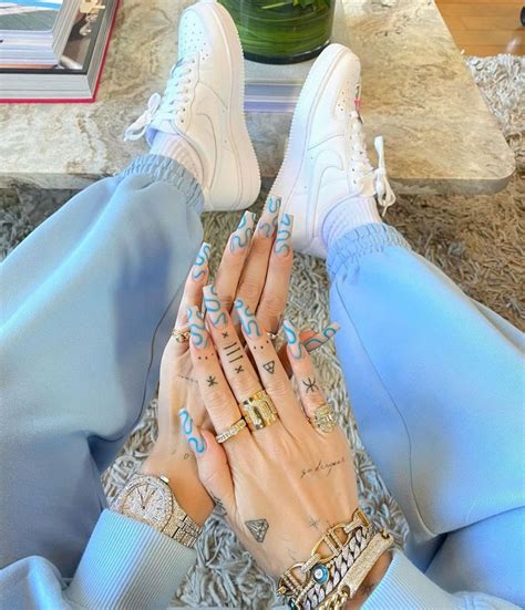 Chaun 🇰🇭 On Instagram “probably The Last Swirl Design Ill Do I Think