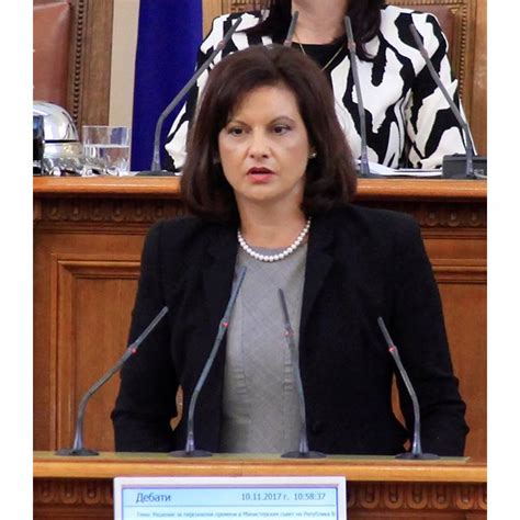 Д р Даниела Дариткова Болници може да затворят не заради липса на пари а от дефицит на лекари