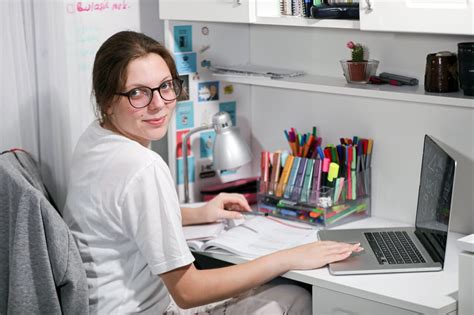 7 Tips For A Tidy Desk Learnenglish Teens