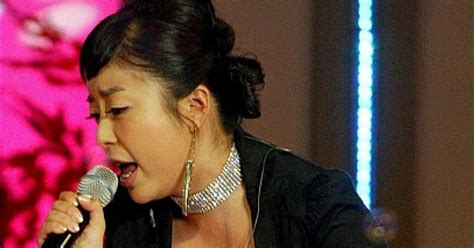 화요비 성대수술 활동중단