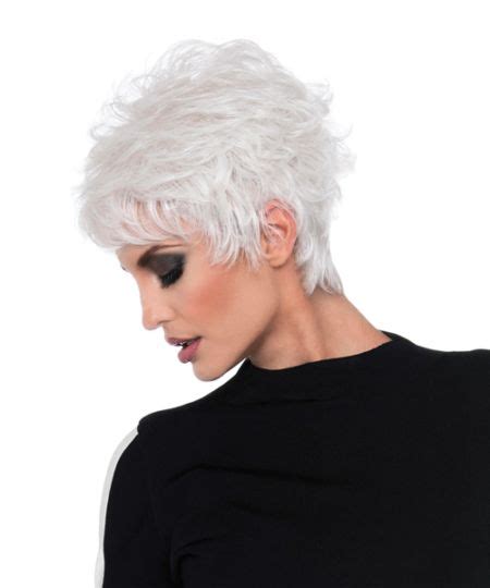 Texture Rules The Day With This Envy Hair Modern Play On The Classic