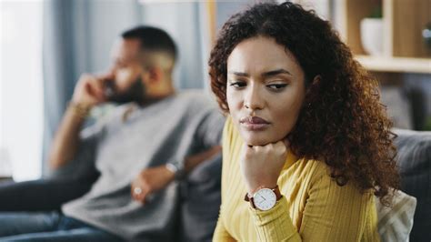 Why Push Pull Relationships Are The Toxic Dating Cycle To Know