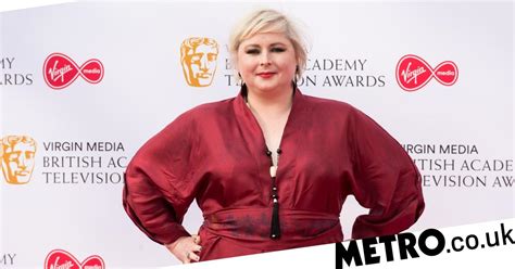 Siobhán Mcsweeney On Acting On Crutches And Why Pottery Is For Joy Metro News