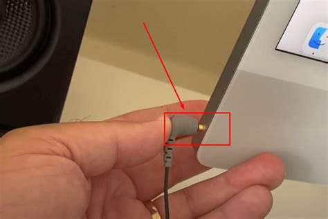 How To Connect A Microphone To A Computer Step By Step Hollyland