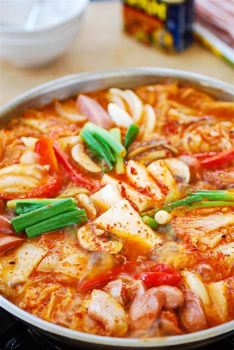 Budaae Jjigae Army Stew Recipe Korean Bapsang
