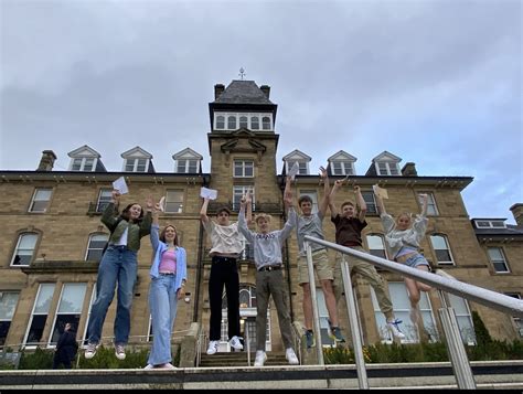 Gcse Results Day Queen Elizabeth High School